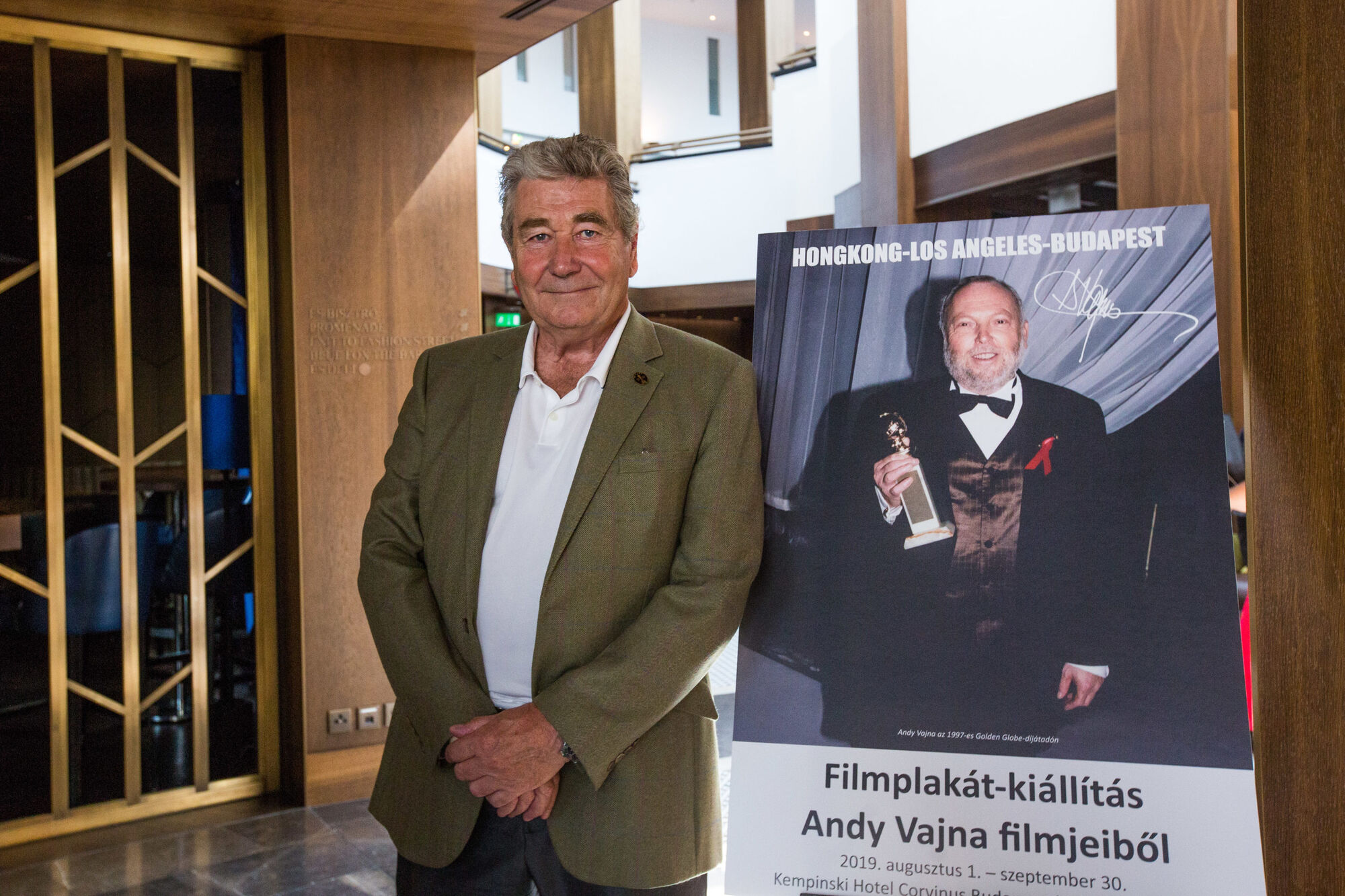 Megnyílt Andy Vajna kiállítása, ráadásul Oscar-díjas akciófilmessel