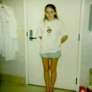 15 éves korában egy sorozatgyilkos elrabolta Kara Robinsont – most ...